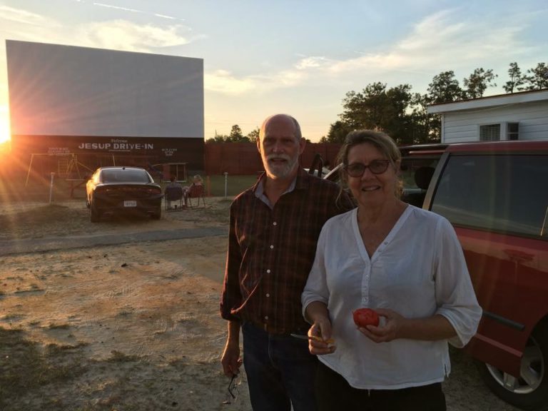 The Jesup Drive-In Movie theater - Jesup Movies